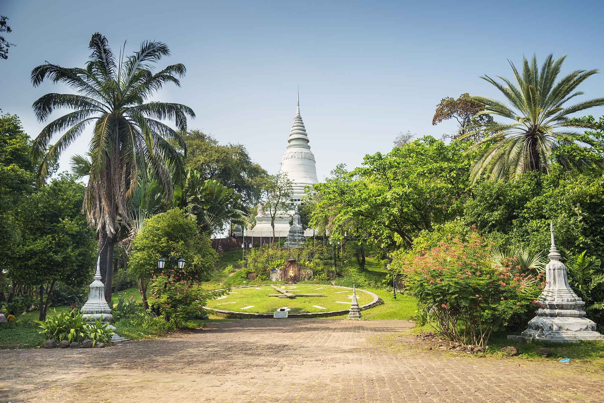 Temple Wat Phnom - découverte au Cambodge - Cambodia Roads